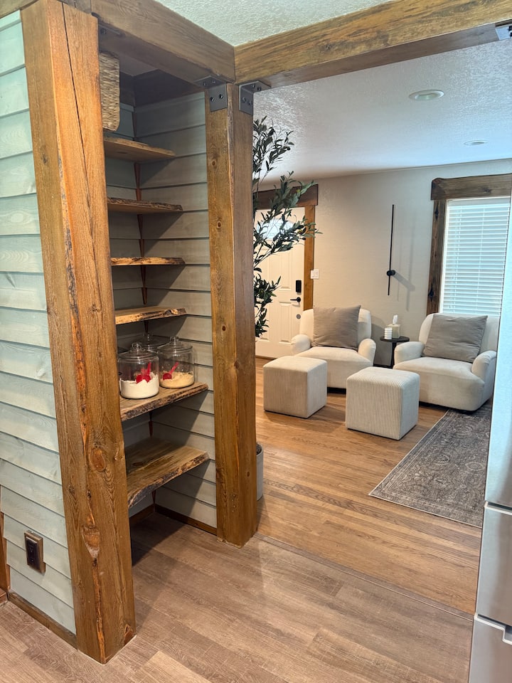 Sturgis Cozy Cottage - Sturgis, SD