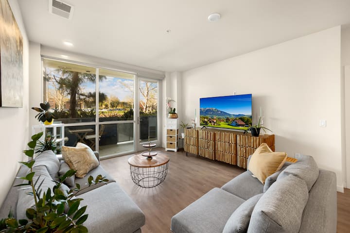 Elements Apartment Homes Best Location Luxuries - Irvine, CA