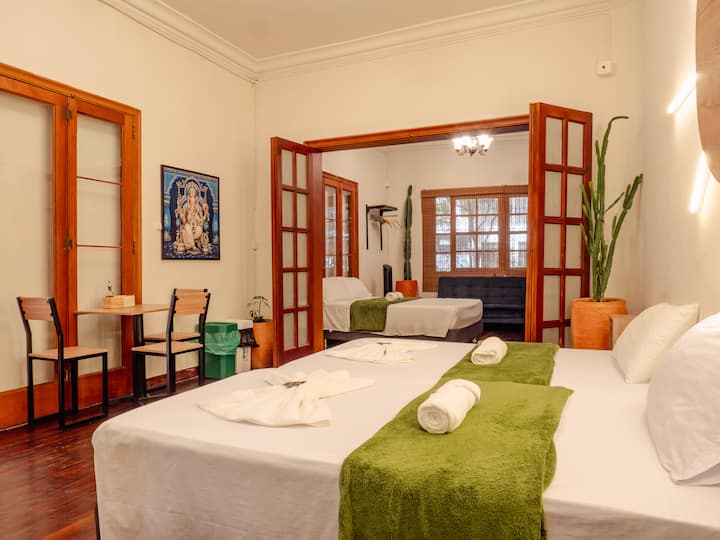 La Playa Hotel Boutique Medellín Centro - Medellín, Colombia