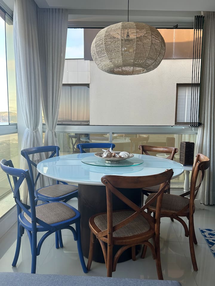 Elegante Apê Com Vista Incrível - Laguna