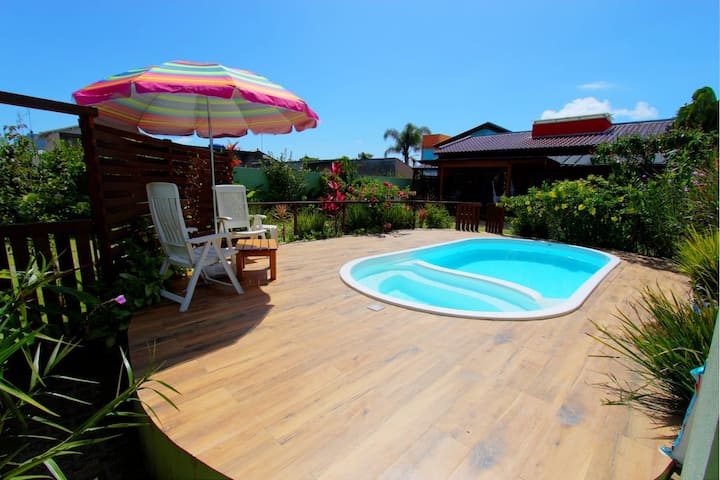 Adorável Casa Com Piscina Em Mariscal - Bombinhas