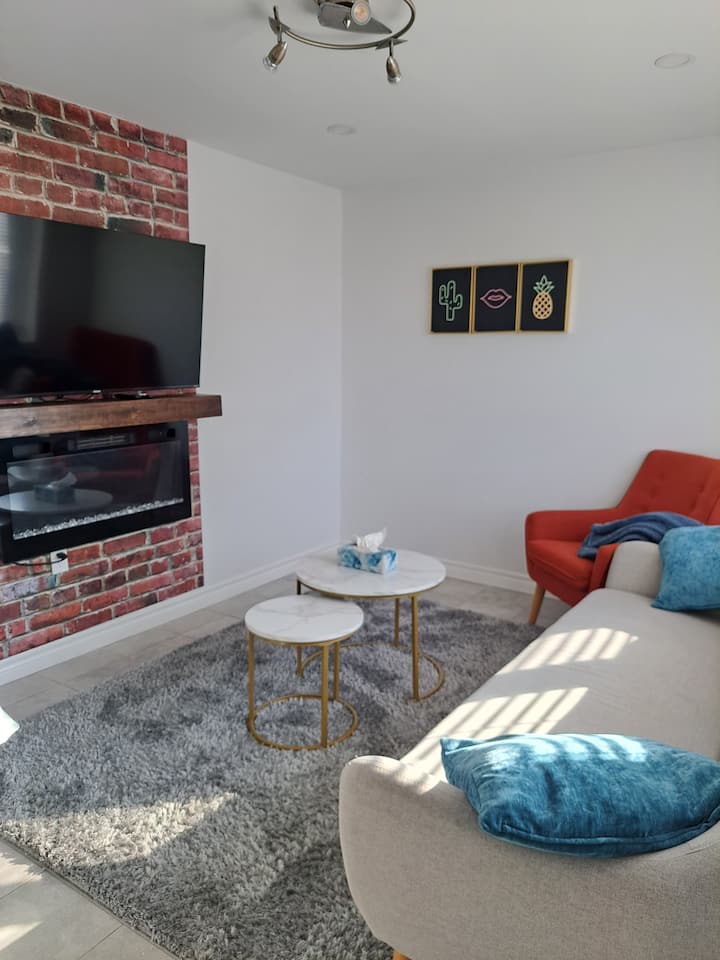 Little Belle River Home - Lakeshore