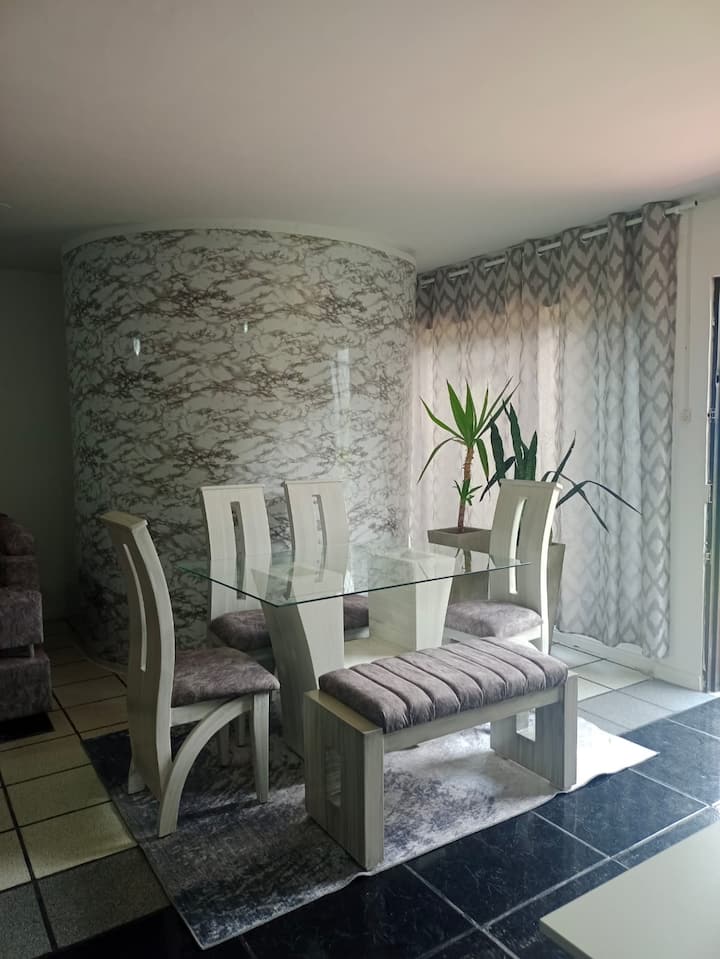 Raquel's Place
Lindo Apartamento, Cali Sur - Cali