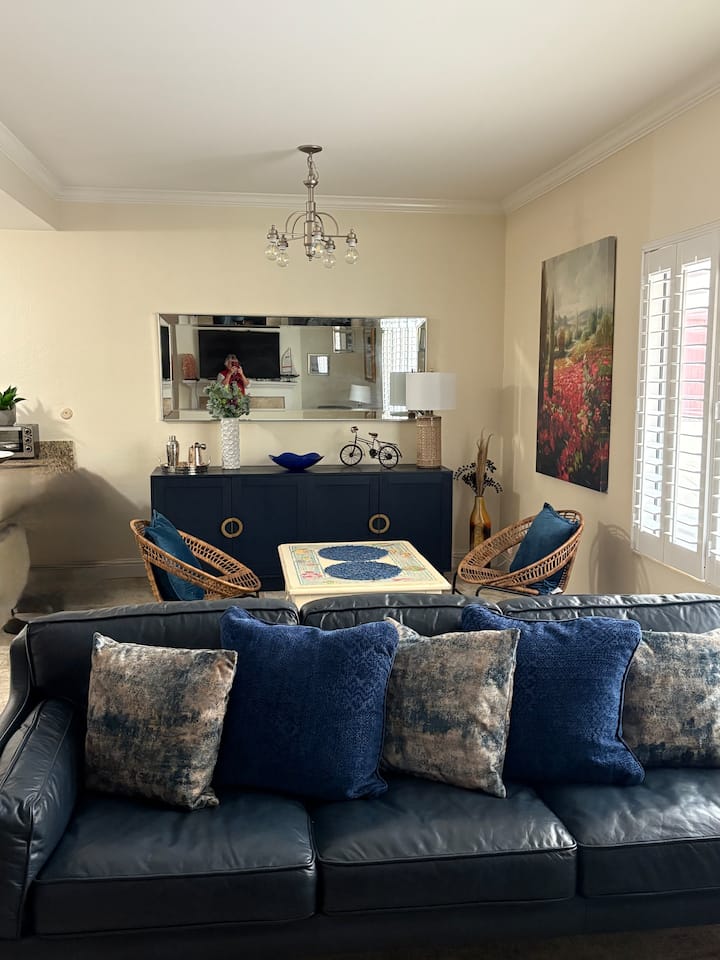 Cozy Carmel Bungalow - Carmel-by-the-Sea, CA