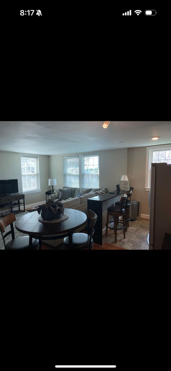 Bright & Fully Furnished Room - Arlington, VA