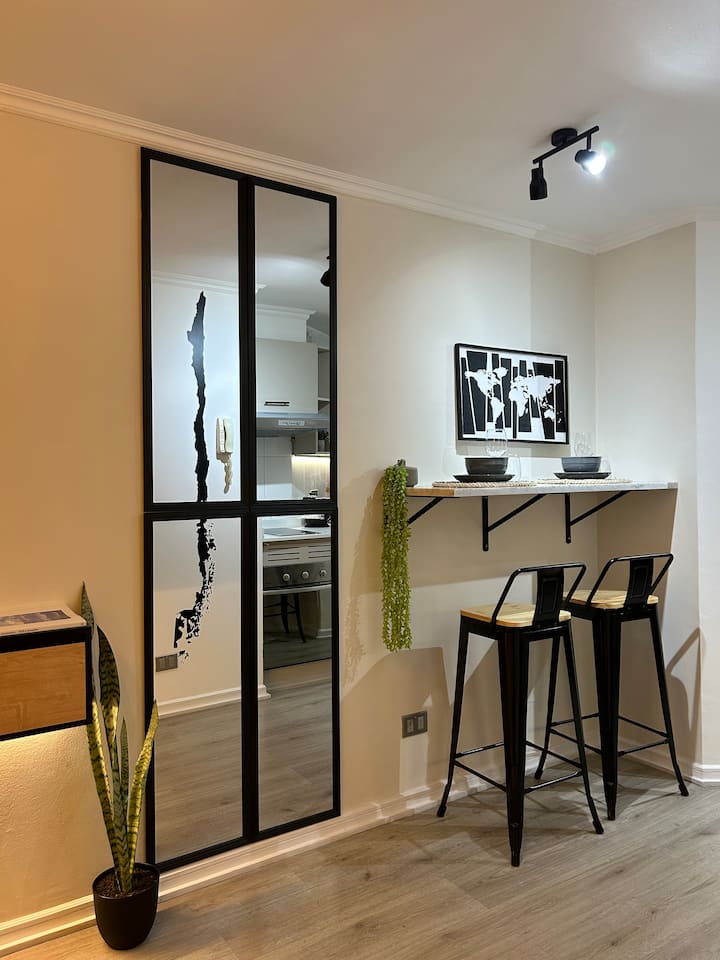 ¡Bello, Luminoso Y Moderno! Ubicación Privilegiada - Santiago