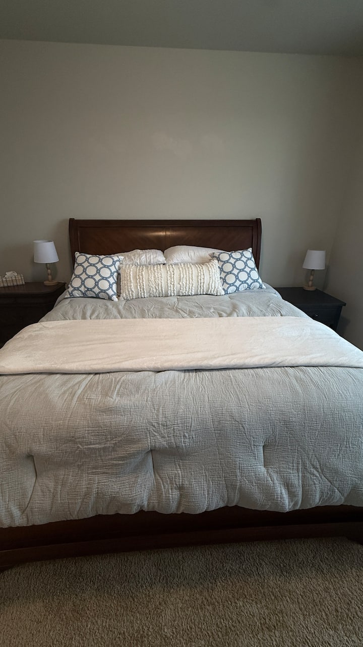 Private Master Suite W/ Bath & Workspace - Loveland, CO