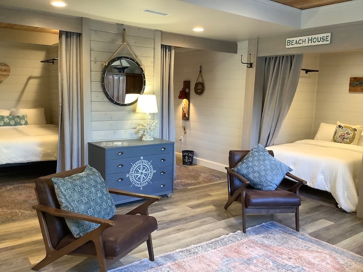 Waterfront Harbor House Family Collegiate Suite - Dosewallips State Park, Brinnon