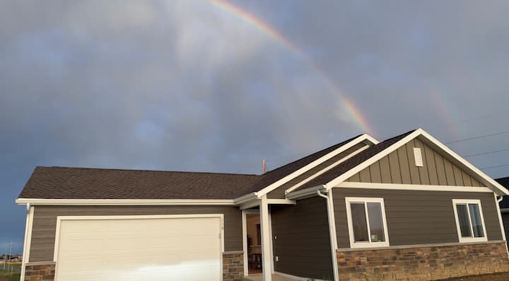 Cozy Hilltop Retreat - Rapid City, SD