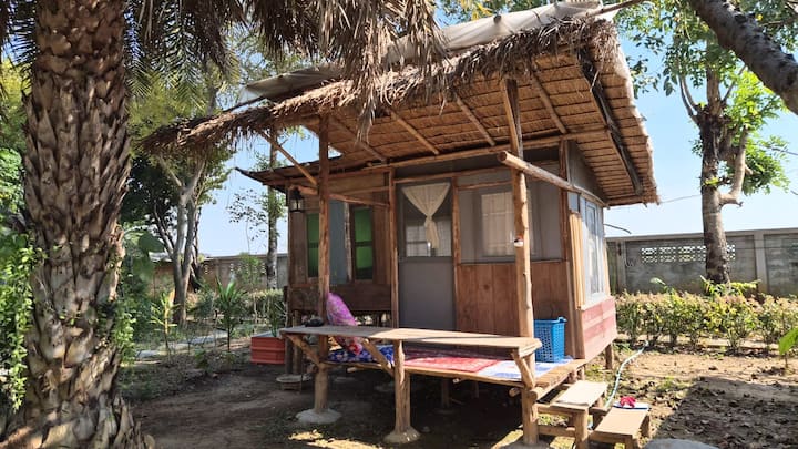 Simple Mini Farm Cabin Stay - Ratchaburi