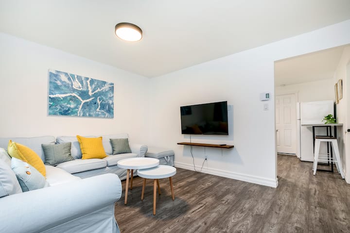 Peaceful Stay Near Metro & Mall. - Longueuil