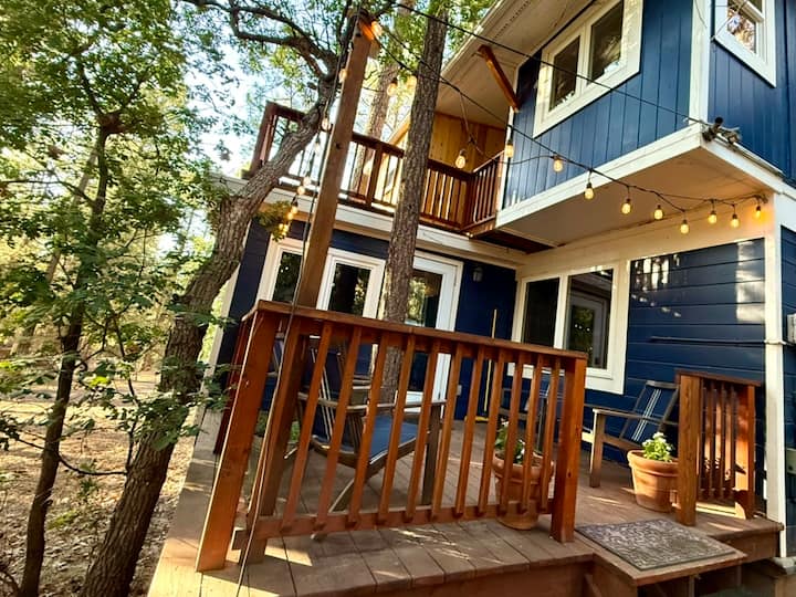 The Blue Bungalow — 6 Decks, Sauna & Private Gym - Pinetop-Lakeside, AZ