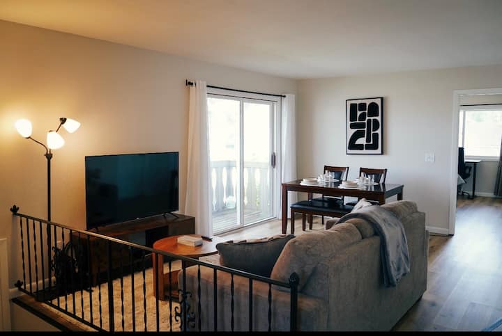 Near Notre Dame • 1br Relaxing Apt_free Parking - Mishawaka, IN