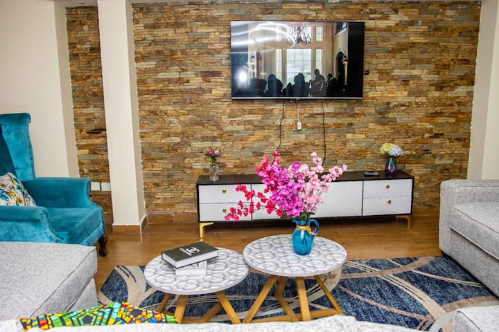 Unique And Cozy Retreat In Kilimani | Pool - Nairobi