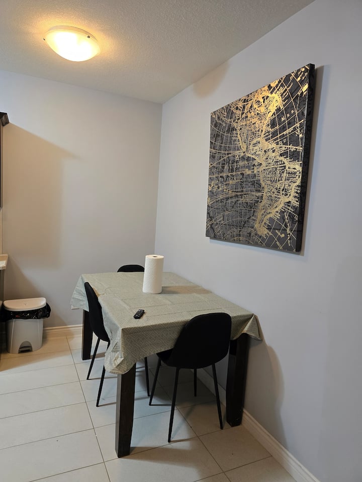 Cozy Basement Suite • Private Entry •Fort Mcmurray - Fort McMurray