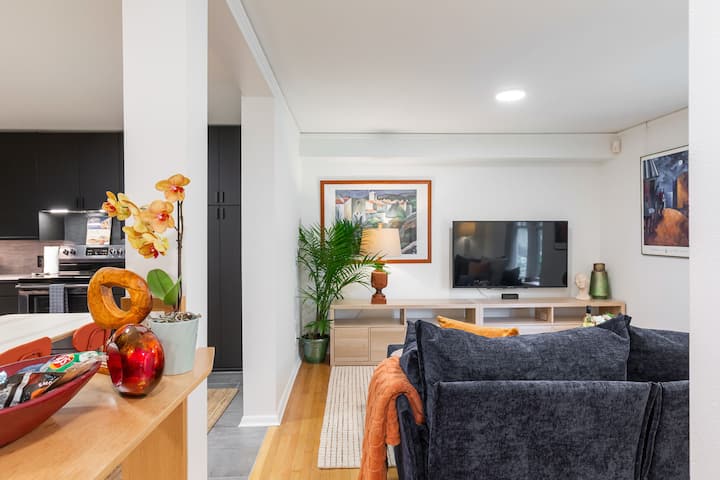 Uw/lake Wa Oasis W/ Private Parking & Ac - Seattle, WA