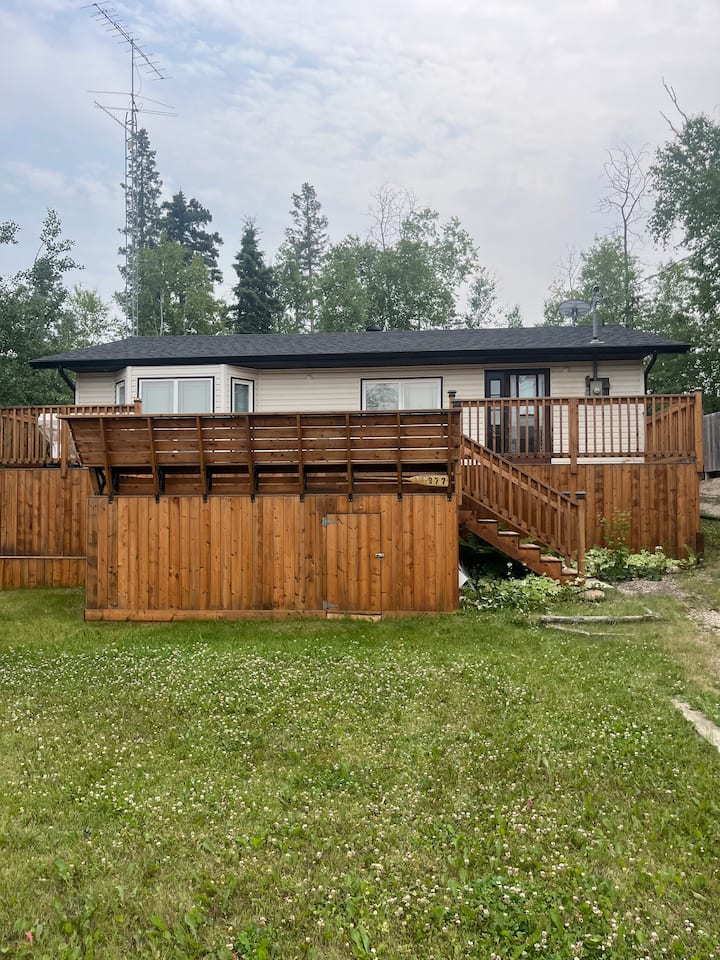 Emma Lake Cabin - Saskatchewan