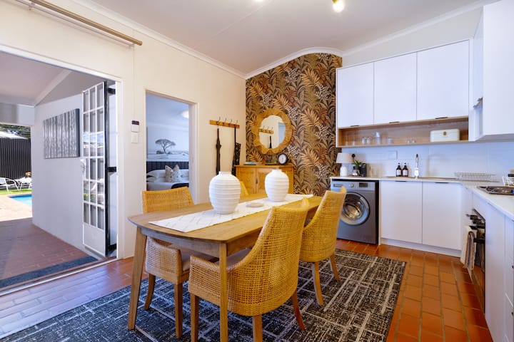 Serene Haus | Timeless Comfort In Embassy District - Pretoria (South Africa)