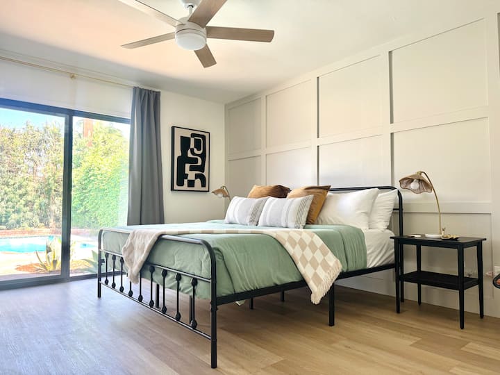 Modern Pool House Oasis Near La - Pico Rivera, CA