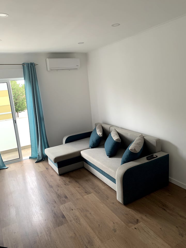 Apartamento Todo Curta /Longa Estádia. - Montijo, Portugal