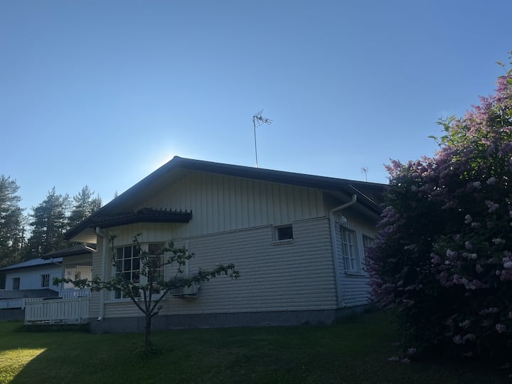 Tilava Ja Valoisa Omakotitalo - Kemi