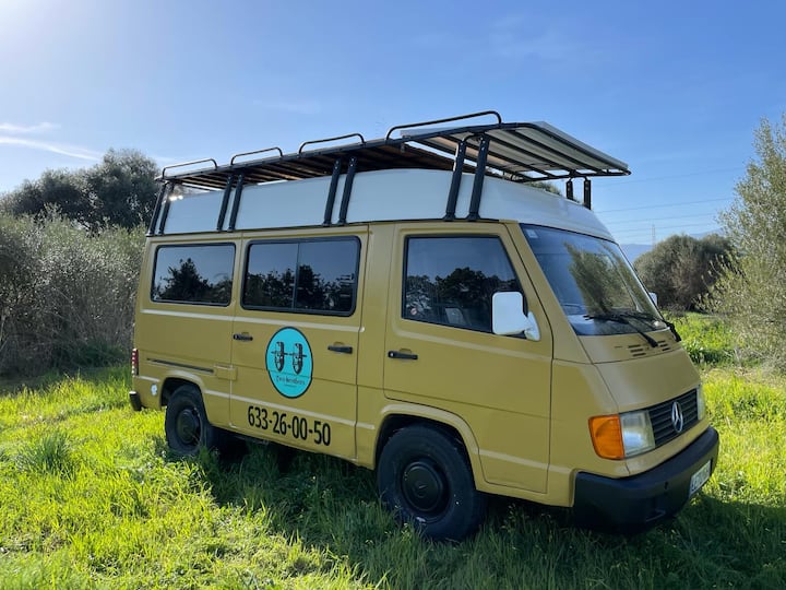 Vintage Mercedes Campervan En Mallorca - Majorca