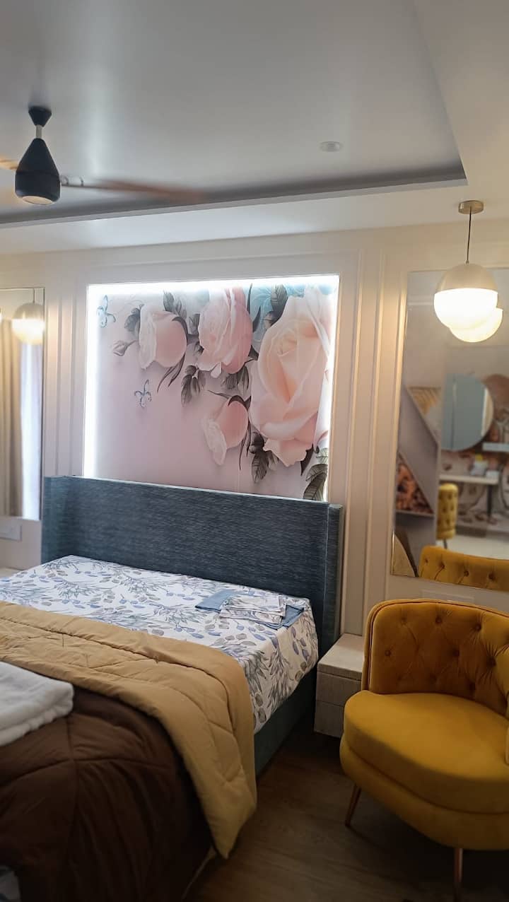 Pune Airport Studio Suit Apartment With Kitchen - 