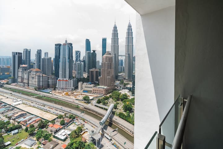 Legasi@kgbharu|next To Klcc & Train| Klcc View#36a - Kuala Lumpur