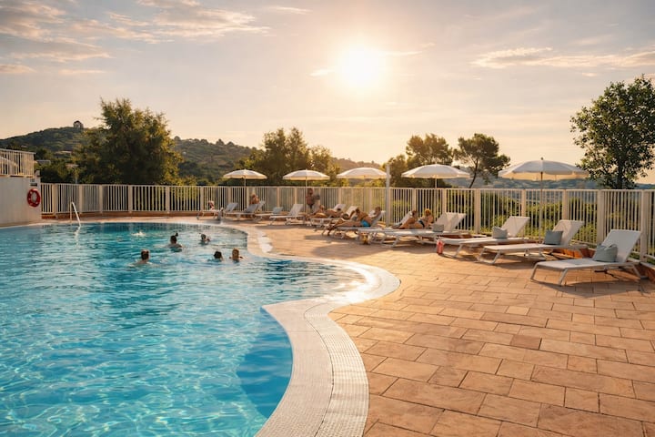 Camping Le Parc Des Chênes - Chalet 3 Chambres - La Croix-Valmer