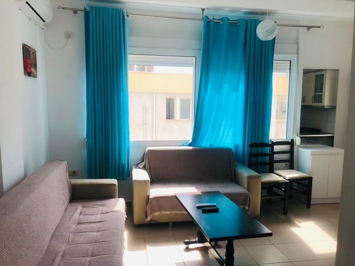Cozy Main Bulevard Apartment 1 - Albania