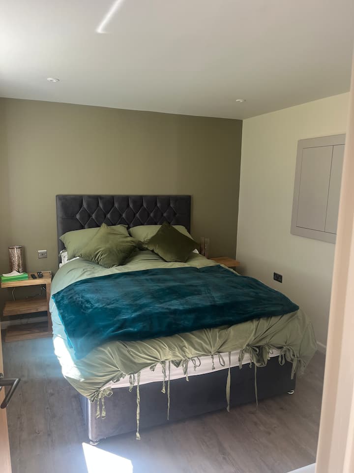 Serene Peaceful Private Lodge - Wimborne Minster