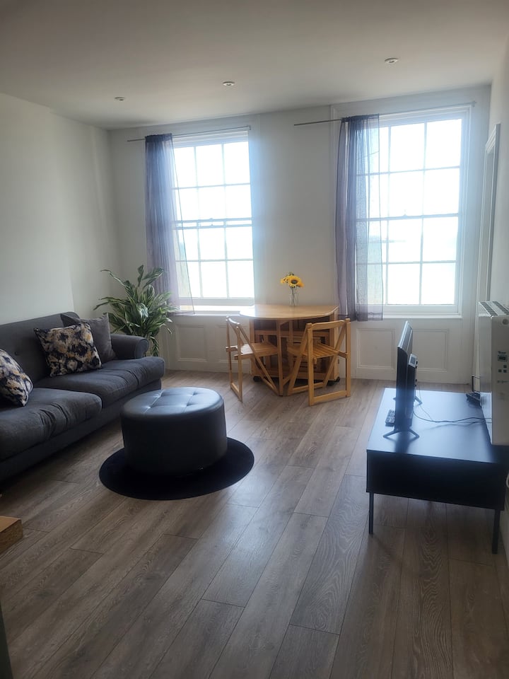 Seaview Coastal Charm - Herne Bay