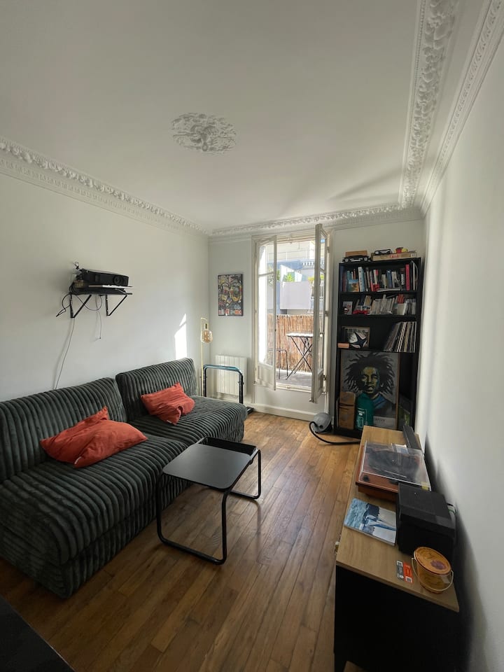 Deux Pièces Avec Balcon Au Cœur Des Batignolles - Paris