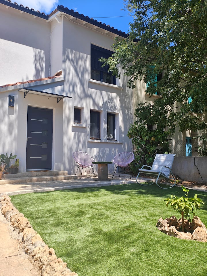 Maison Familiale Moderne, Au Calme - Montpellier
