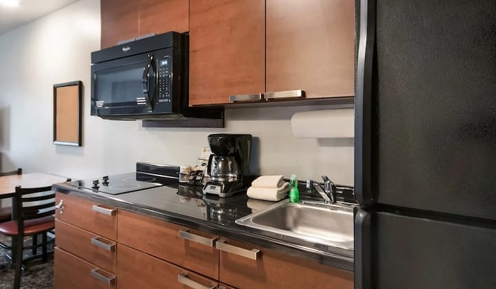 Historic Charm Suite Near Scenic Green Mountains - Bozeman, MT