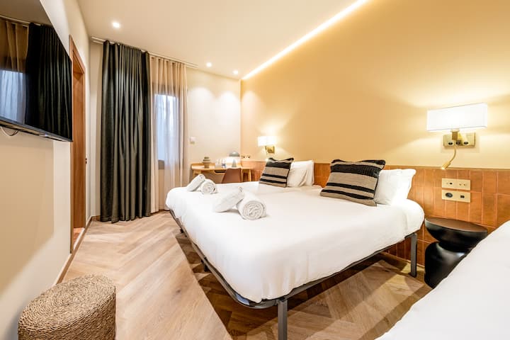 New Boutique Hotel Plaça Reial - Barcelona