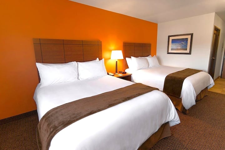 Conveniently Located Room Near Fargo's Attractions - Fargo, ND