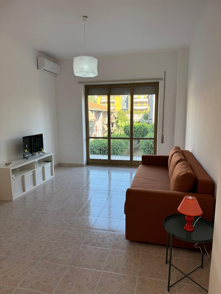 Ampio E Luminoso Appartamento A Catania - Centrale - Catania