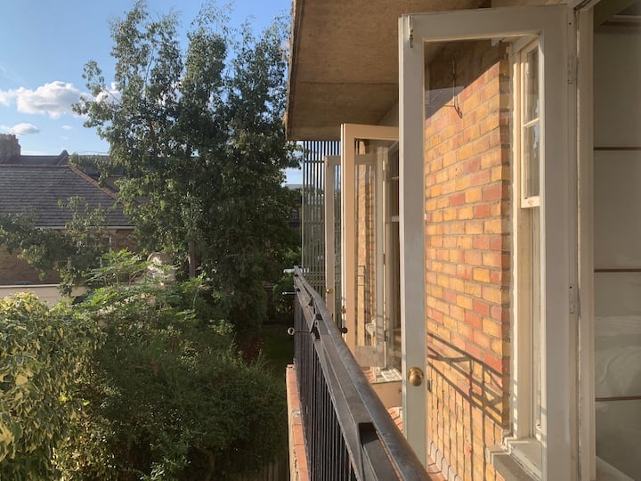 2-bed On Green Hackney Square - Greenwich