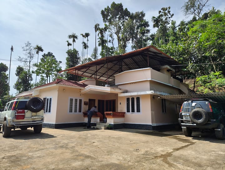 Cloud Wayne, Cozy 4bhk Homestay In Wayanad - Kerala