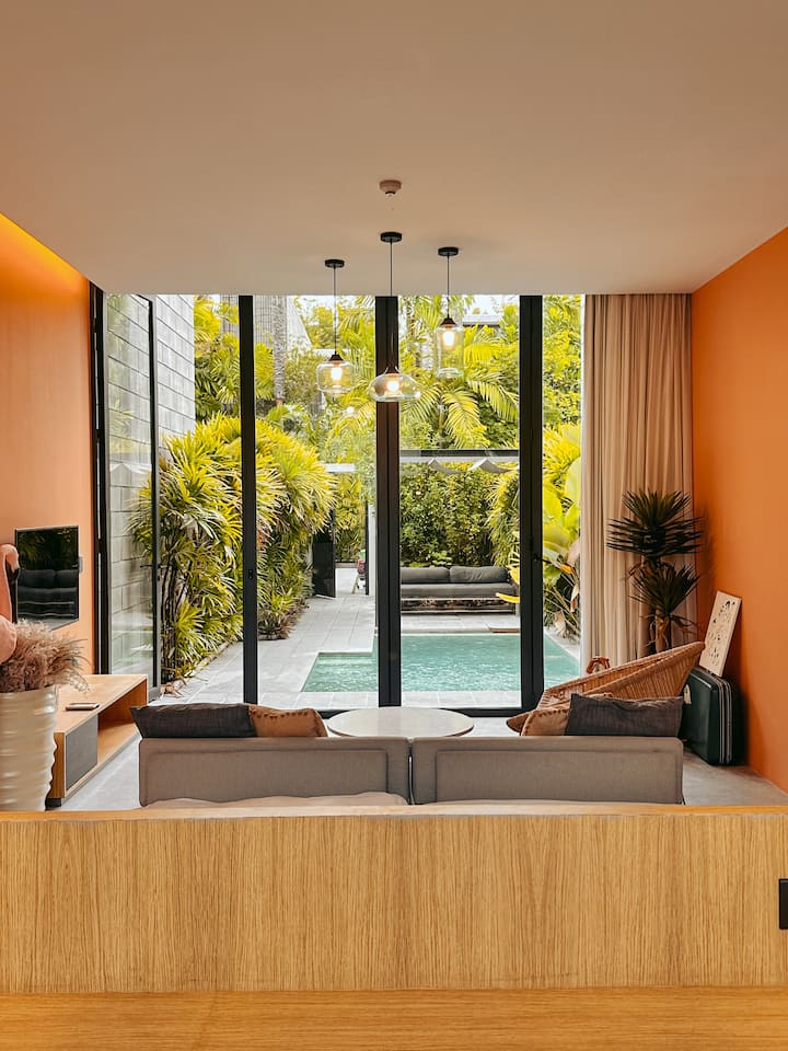 “Sunset Playhouse”cross Pattaya Oceansphere - 파타야