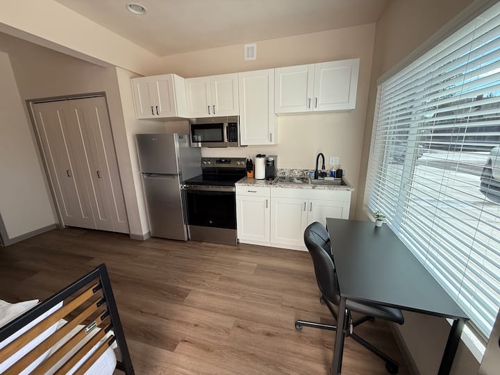 Welcoming New Studio Retreat In Rawlins (3b) - Wyoming