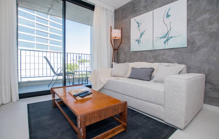 Stylish 1br - Balcony, Cinema, Pool & Gym - Asunción