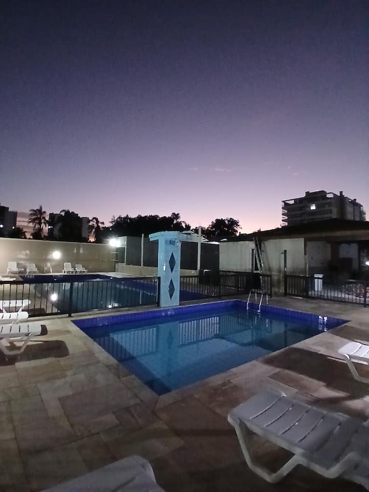 Lindo Apto. Térreo Frente à Praia Com Piscina - Bertioga