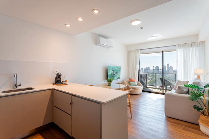 Cozy Apartment Steps Away From Shopping Del Sol - アスンシオン