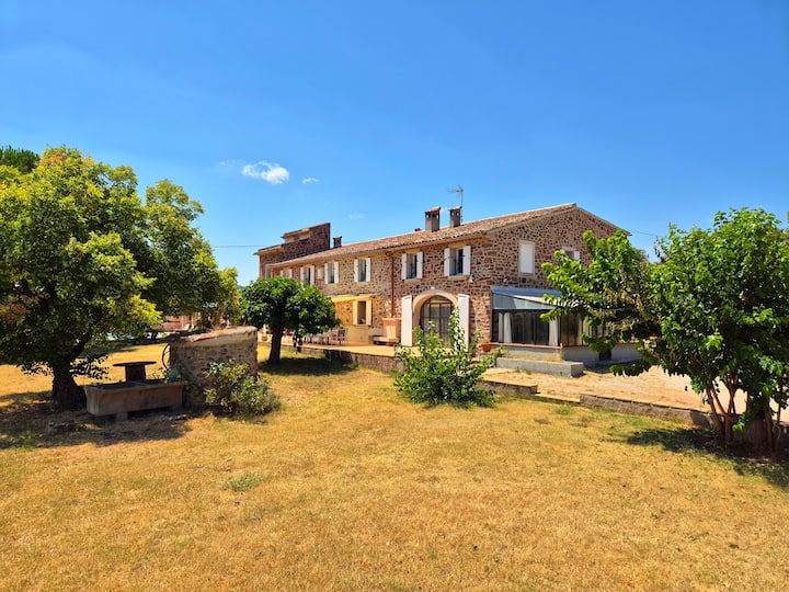 Bastide Provençale Entière Tout Confort 12 Pax - Var