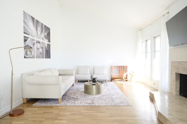 Quaint 2br Near Mall & Beaches - Costa Mesa, CA