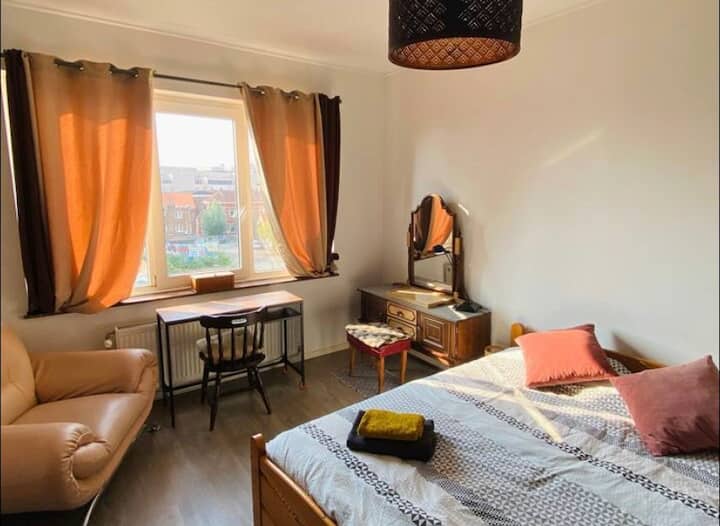 Nice Room In An Apartment @South - Bruselas, Bélgica