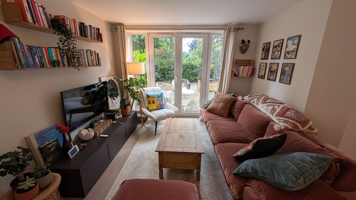 2 Bedroom Home With Terrace - Dún Laoghaire