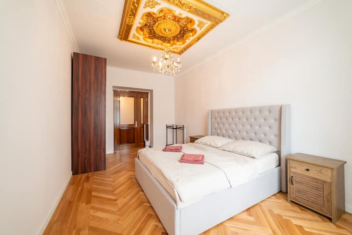 Chestnut Apartment Old Town - Bratislava